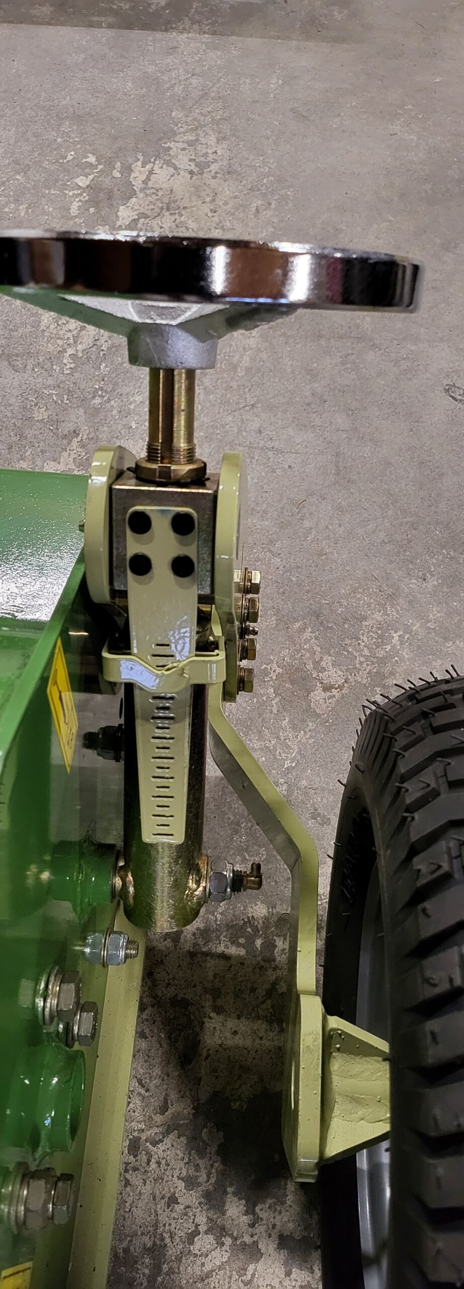 BROYEUR D'HERBE STARK QUAD QR120 PROFI - Com-europ-equipement